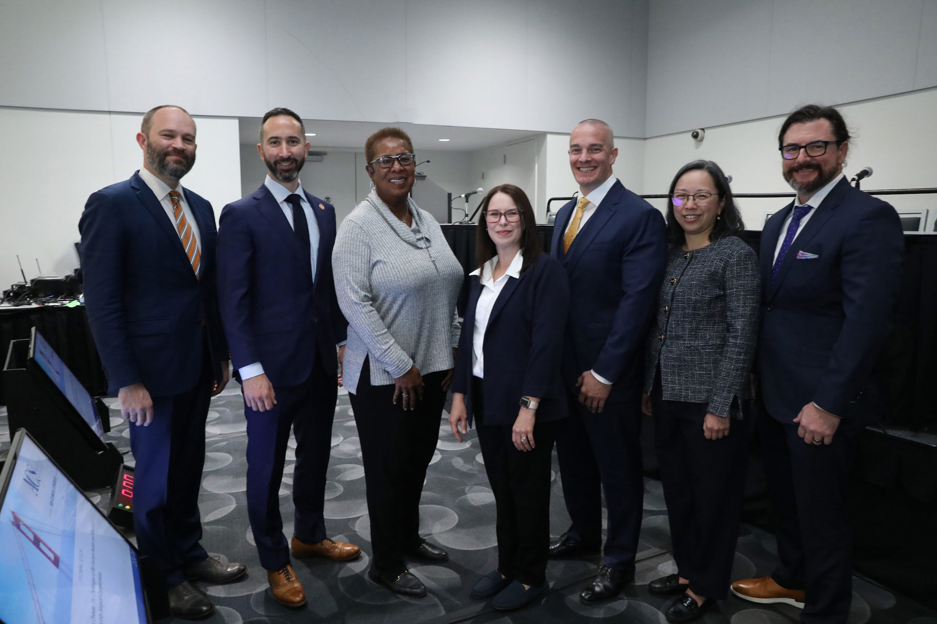 Panelists Debate Rib Fracture Fixation, Management of Specialty ...