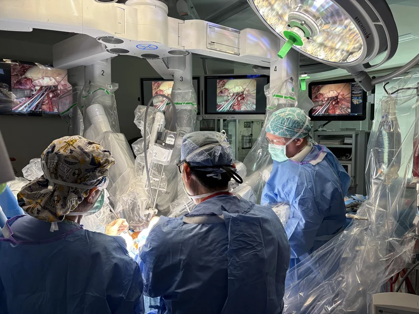Cardiac Surgeons Perform World's First Robotic TAVR Explant + AVR | ACS
